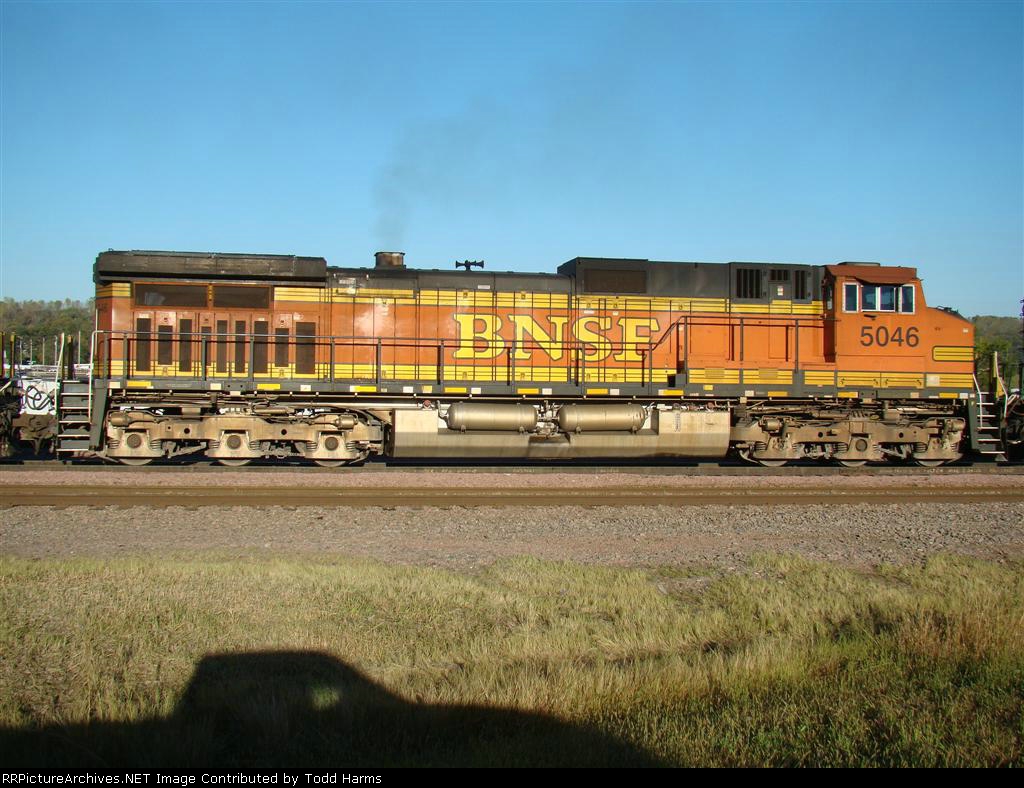 BNSF 5046